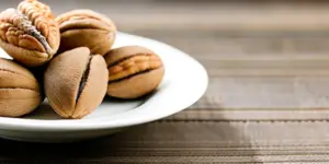 Black walnuts vs English walnuts - Foods Fact